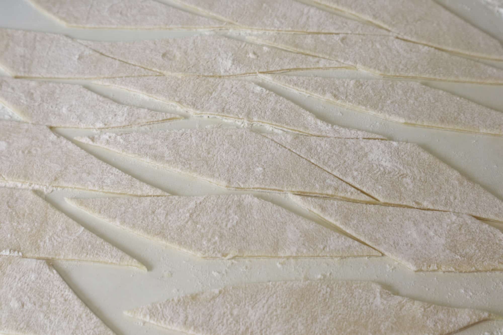 Minciunele-uscatele-fundite crocante-scoruse-cirighele-ciurigai - Pofta ...