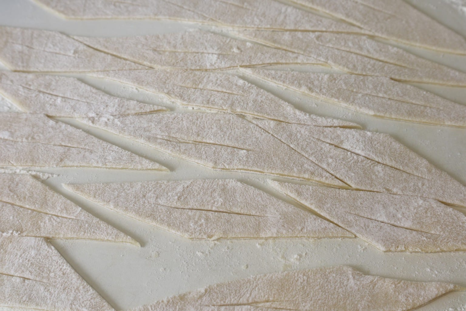 Minciunele-uscatele-fundite crocante-scoruse-cirighele-ciurigai - Pofta ...