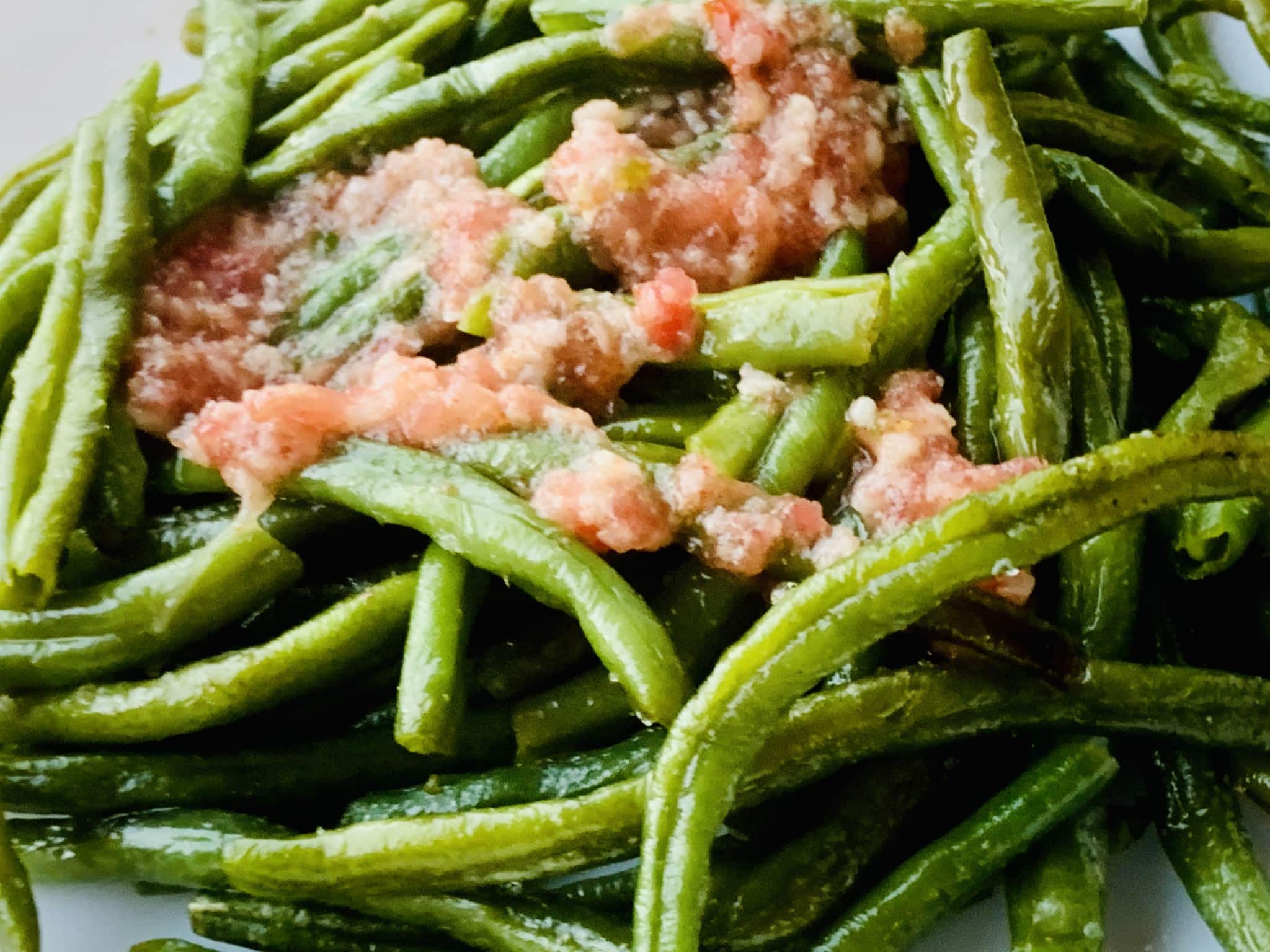Teci (pastai) de fasole verde prajite cu mujdei - Pofta de ceva bun