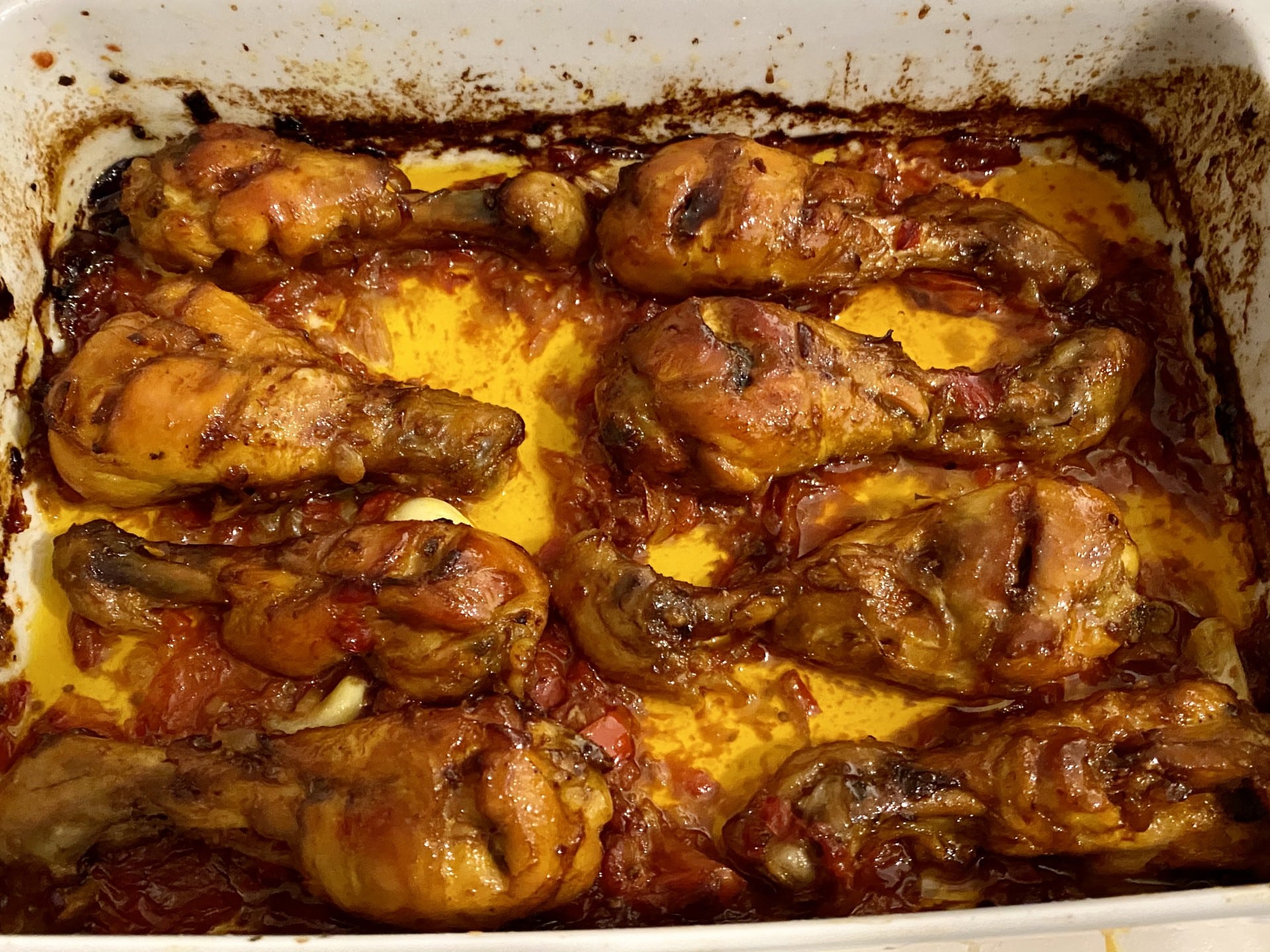 Ciocanele de pui in sos de rosii la cuptor si piure de cartofi tricolor ...