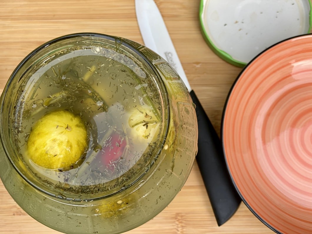 Castraveti covasiti (murati la soare) - reteta clasica - Pofta de ceva bun