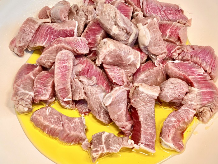 Ras Asfour – Carne de vita in sos de rodii – libaneza - Pofta de ceva bun